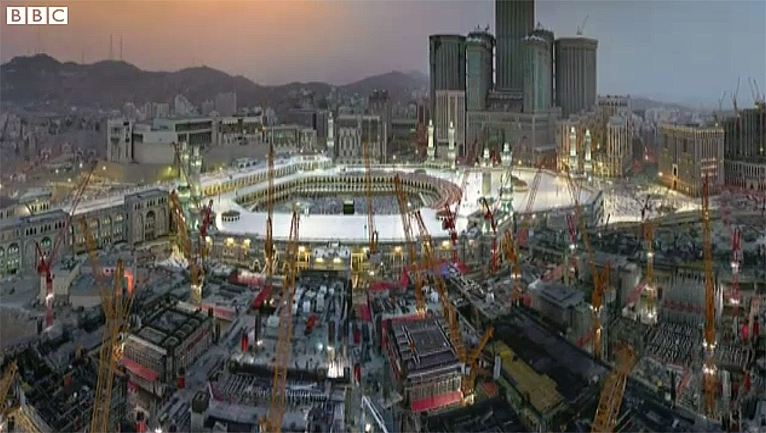 The new versus the old in Mecca - IslamiCity